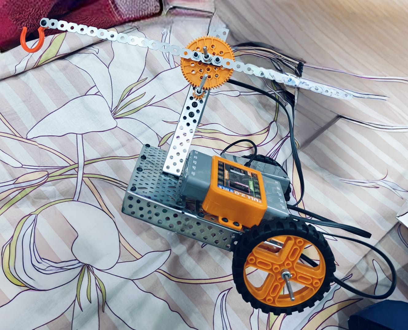 Simple pulley crane - Avishkaar Project